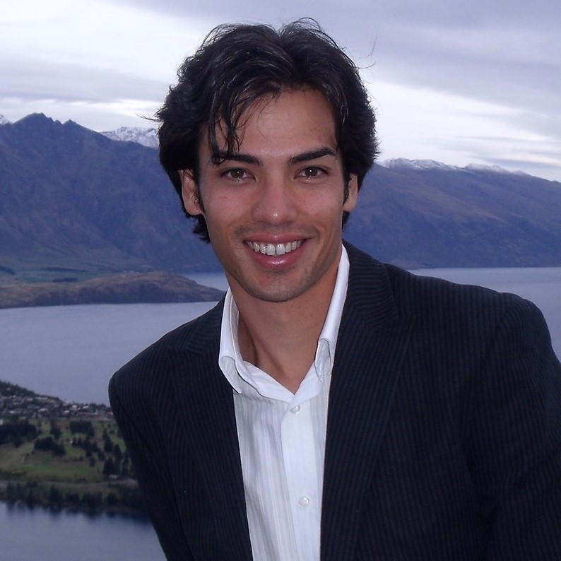 Neil Saunders cropped - St Andrew's College